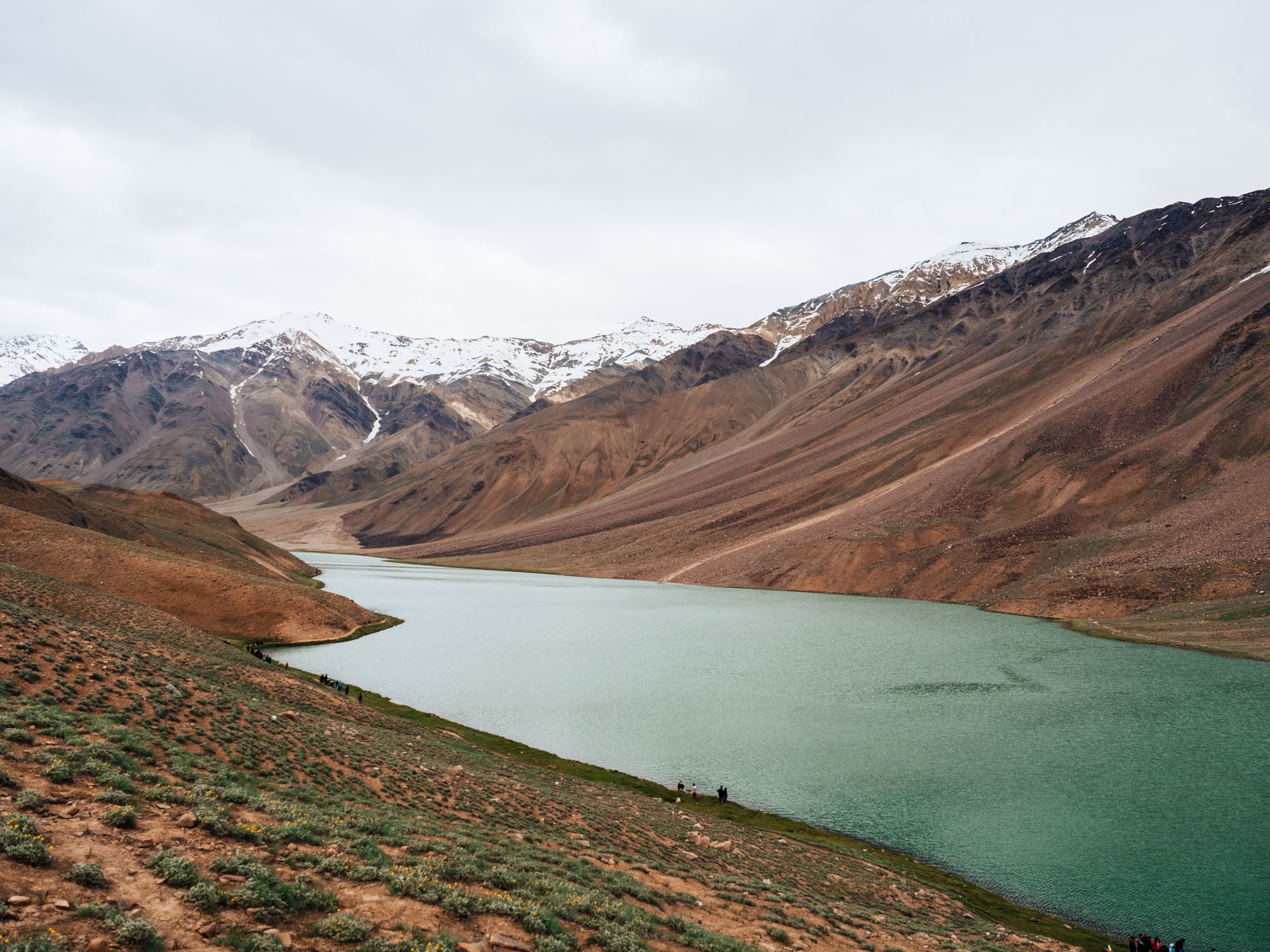 An Essential Guide to Visiting Chandratal Lake in Spiti Valley - Beyond ...